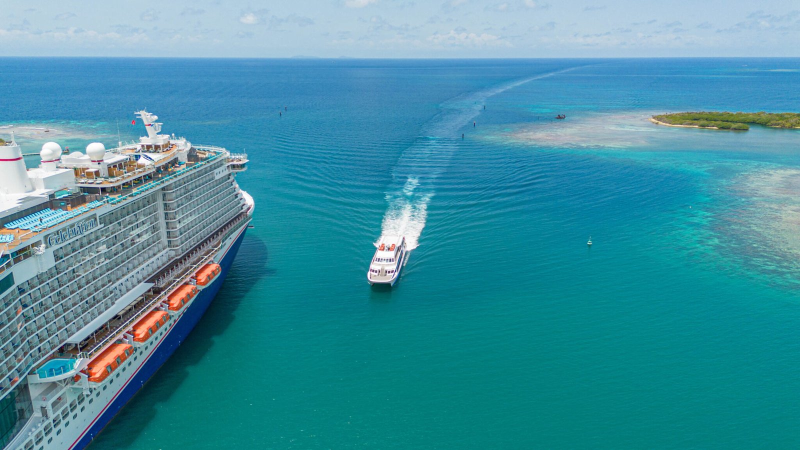 Galaxy Wave: el puente marítimo hacia las islas de Honduras - VBU Viajes